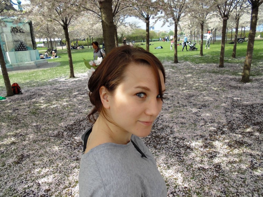 Lia Andres (Soprano) - Short Biography